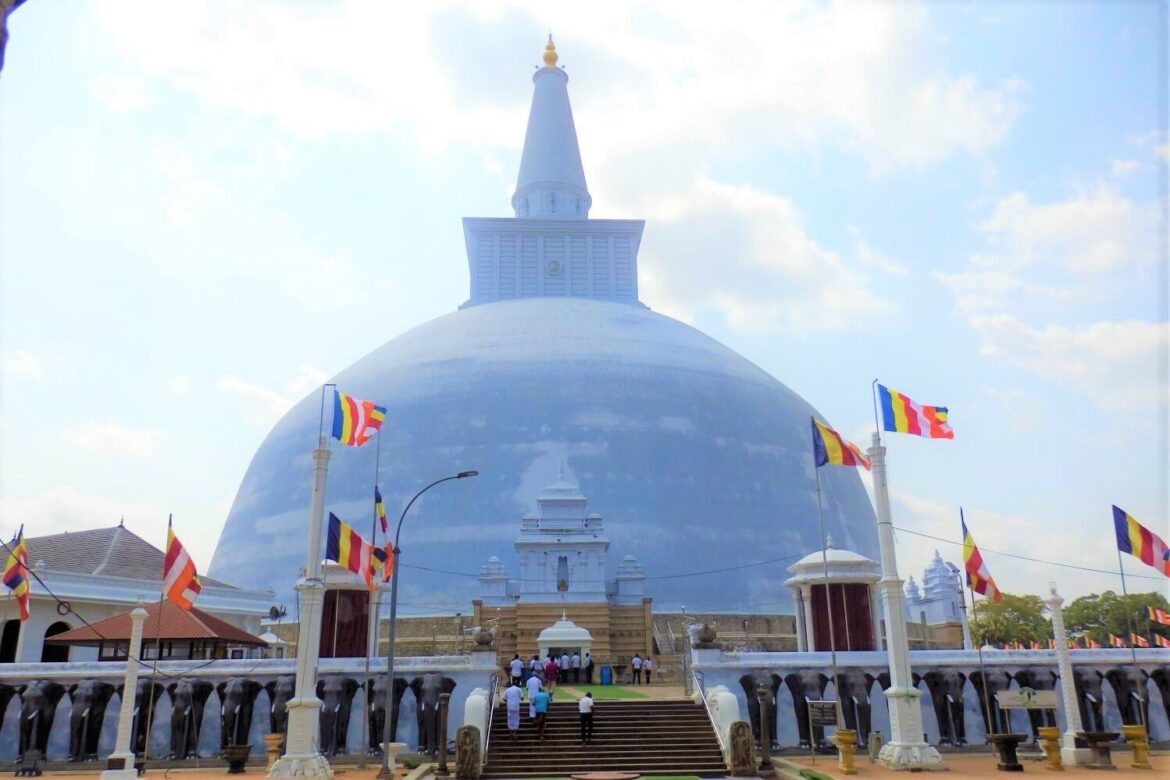 Anuradhapura, Sri Lanka - The Ultimate Travel Guide to History